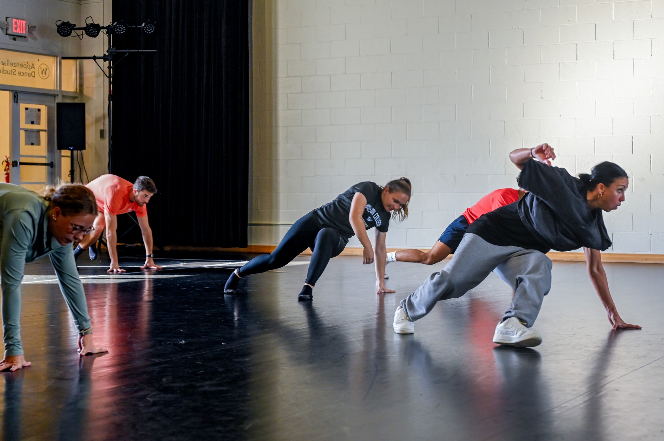 Wilson students in the Dance in America class grooved to a hip-hop ...