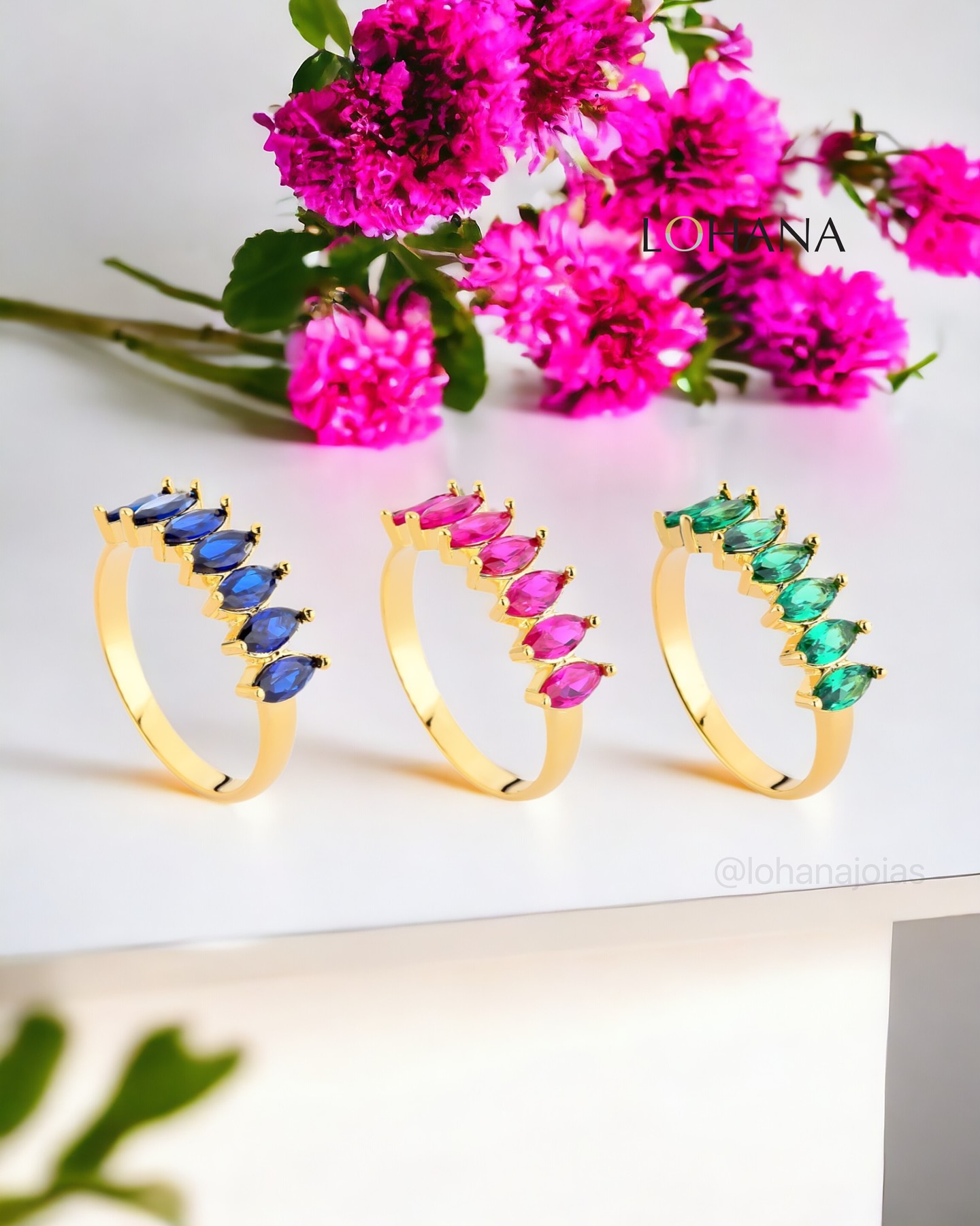 Este trio de meia alianças nas cores vermelho rubi, azul safira e verde ...