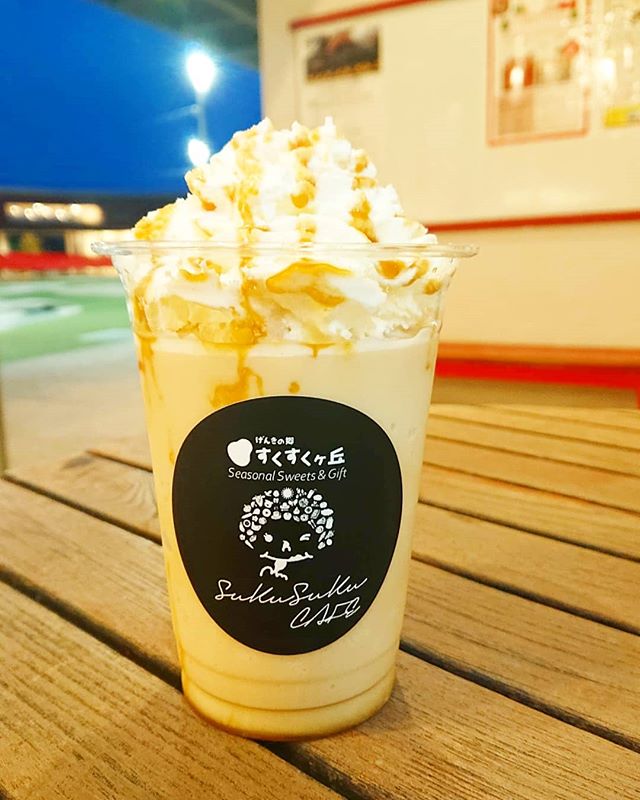 明日115火から色々とガラッとメニューが変わります こちらは常滑牛乳使用のキャラメルモカフラッペ 少しぐらい寒くたってチュルッと美味しく飲めちゃいます