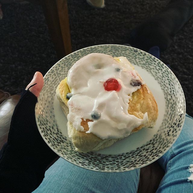 Mmmm Belgian bun ????????. | SnapWidget